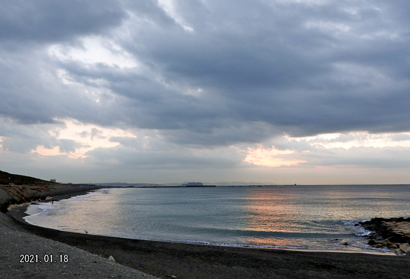 茅ヶ崎の海 きれいな雲 2021.01.24 – 茅ヶ崎郷土会